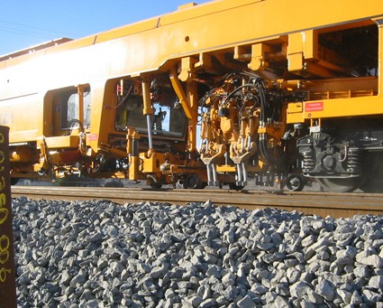 Balasto para el mantenimiento de líneas de alta velocidad – Agrupament ...